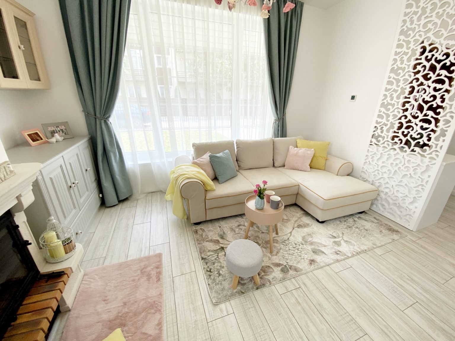 Casele cititorilor - influente englezesti si culori pastelate intr-o ...